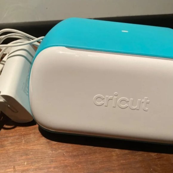 Cricut | Other | Cricut Joy Compact Portable Diy Machine With Carry Bag ...